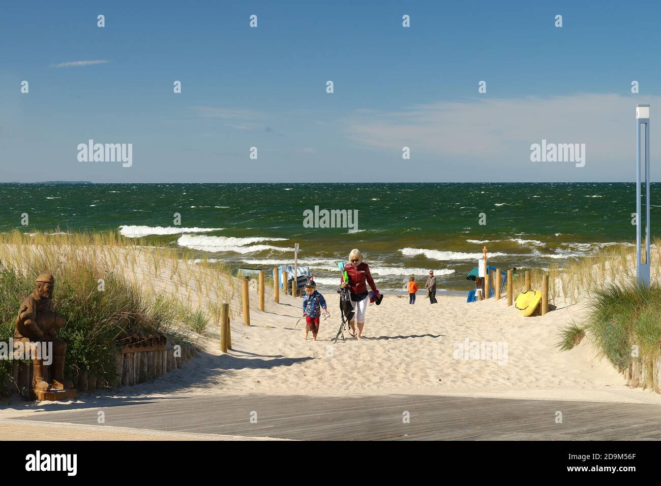 Entrance to beach resort hi-res stock photography and images - Alamy