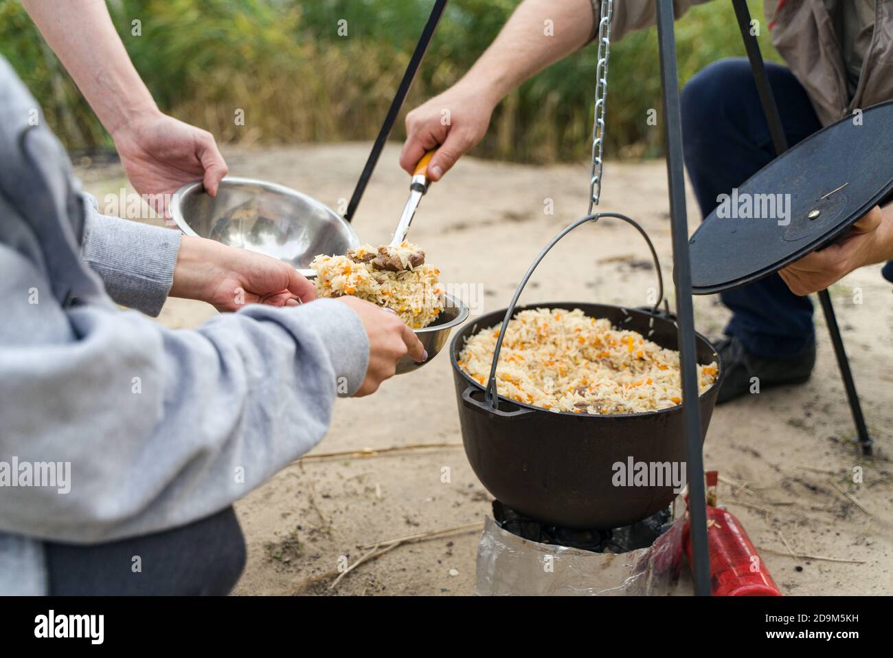 Cooking in nature hi-res stock photography and images - Alamy
