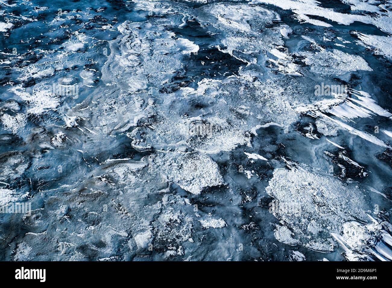 Snow covert hi-res stock photography and images - Alamy