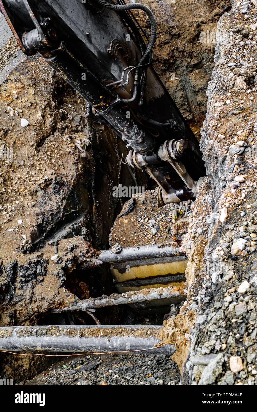 excavator in operation, close view Stock Photo - Alamy