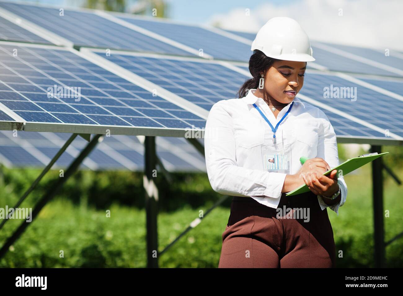 Solar panel install africa hi-res stock photography and images - Alamy