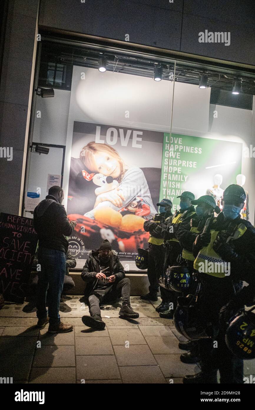 What was supposed to be an Anonymous Million Mask March turned into a ...