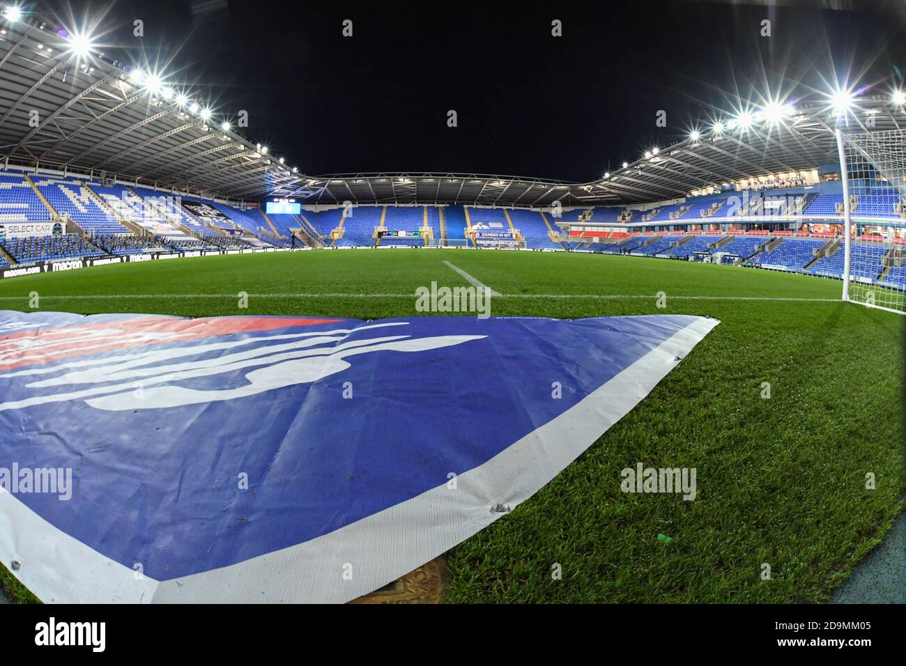 General View of the Madejski Stadium home of Reading FC Stock Photo - Alamy