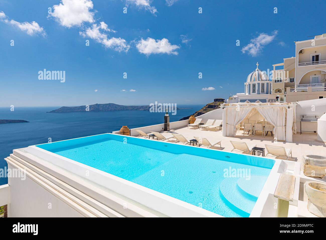 Romantic holidays Santorini resorts with infinity pool and sea view ...