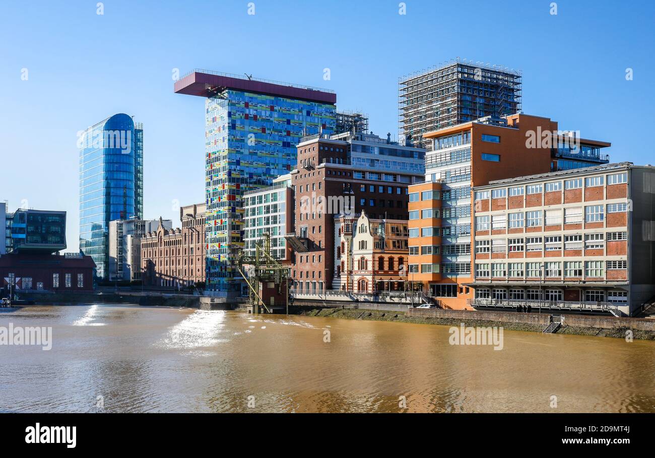 Medienhafen düsseldorf hi-res stock photography and images - Alamy