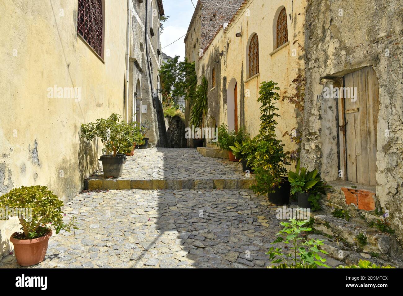 Old town scalea calabria italy hi-res stock photography and images - Alamy