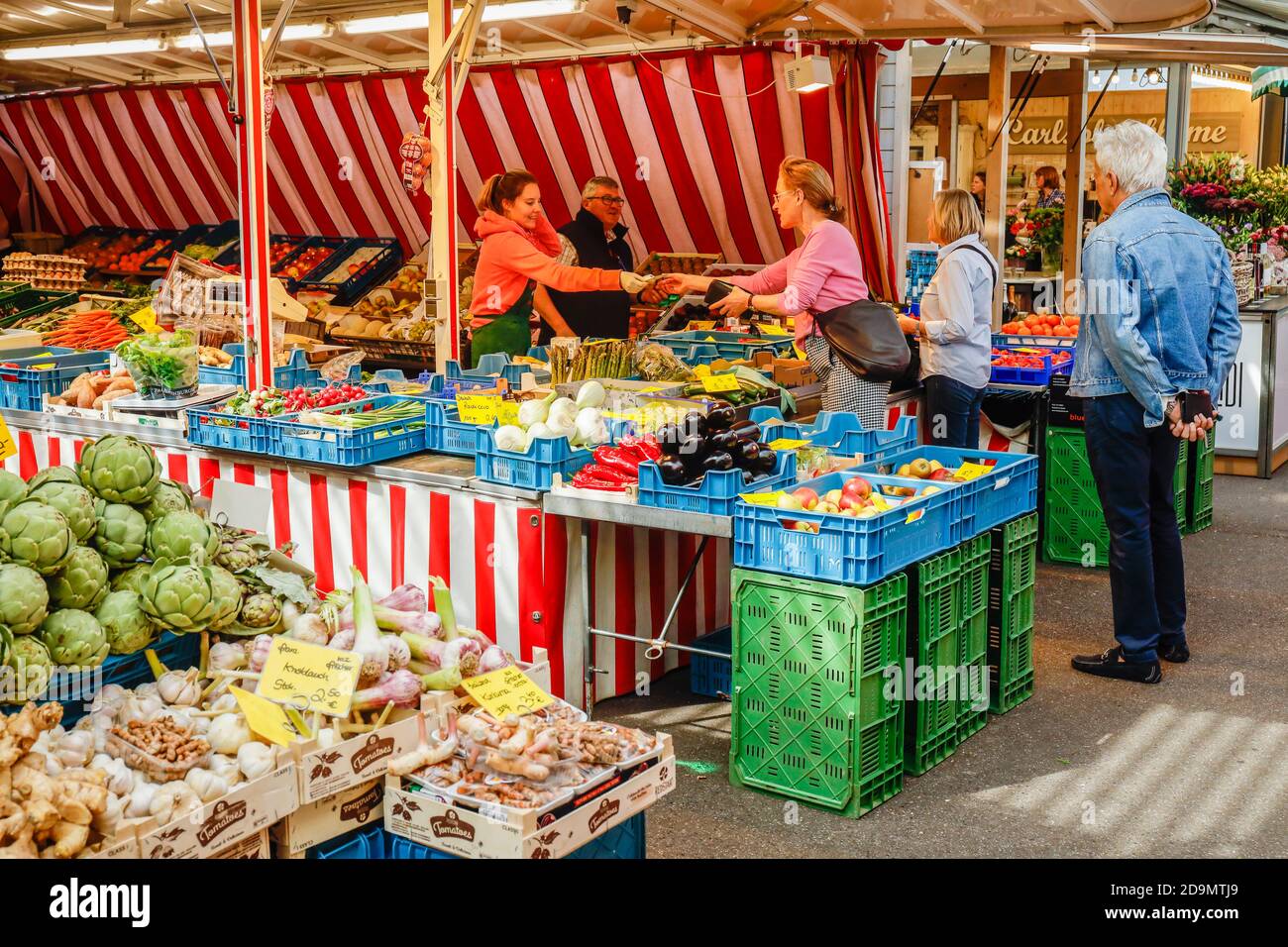 Carlsplatz market hi-res stock photography and images - Alamy