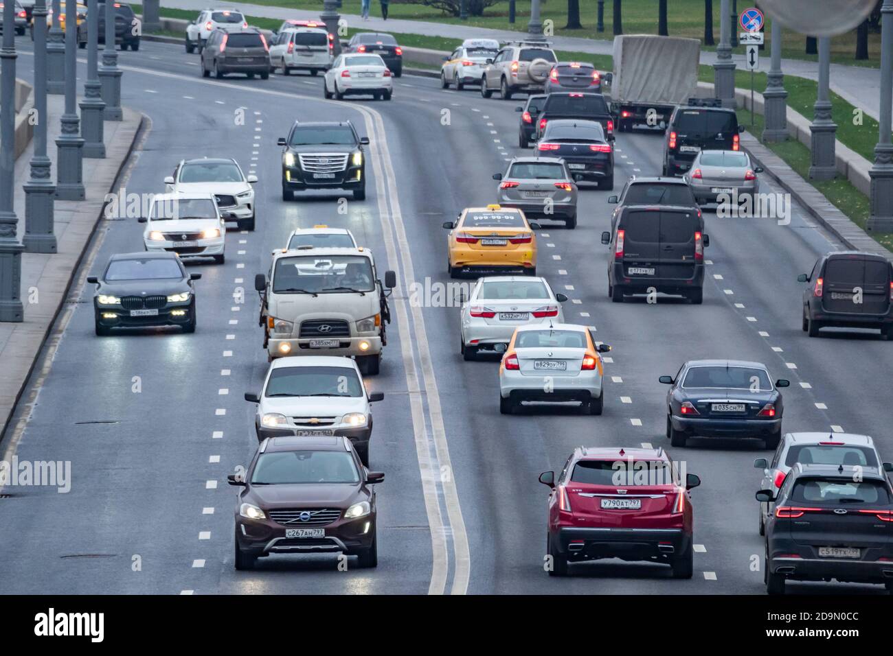 Russia, Moscow. Cars on a road Stock Photo - Alamy