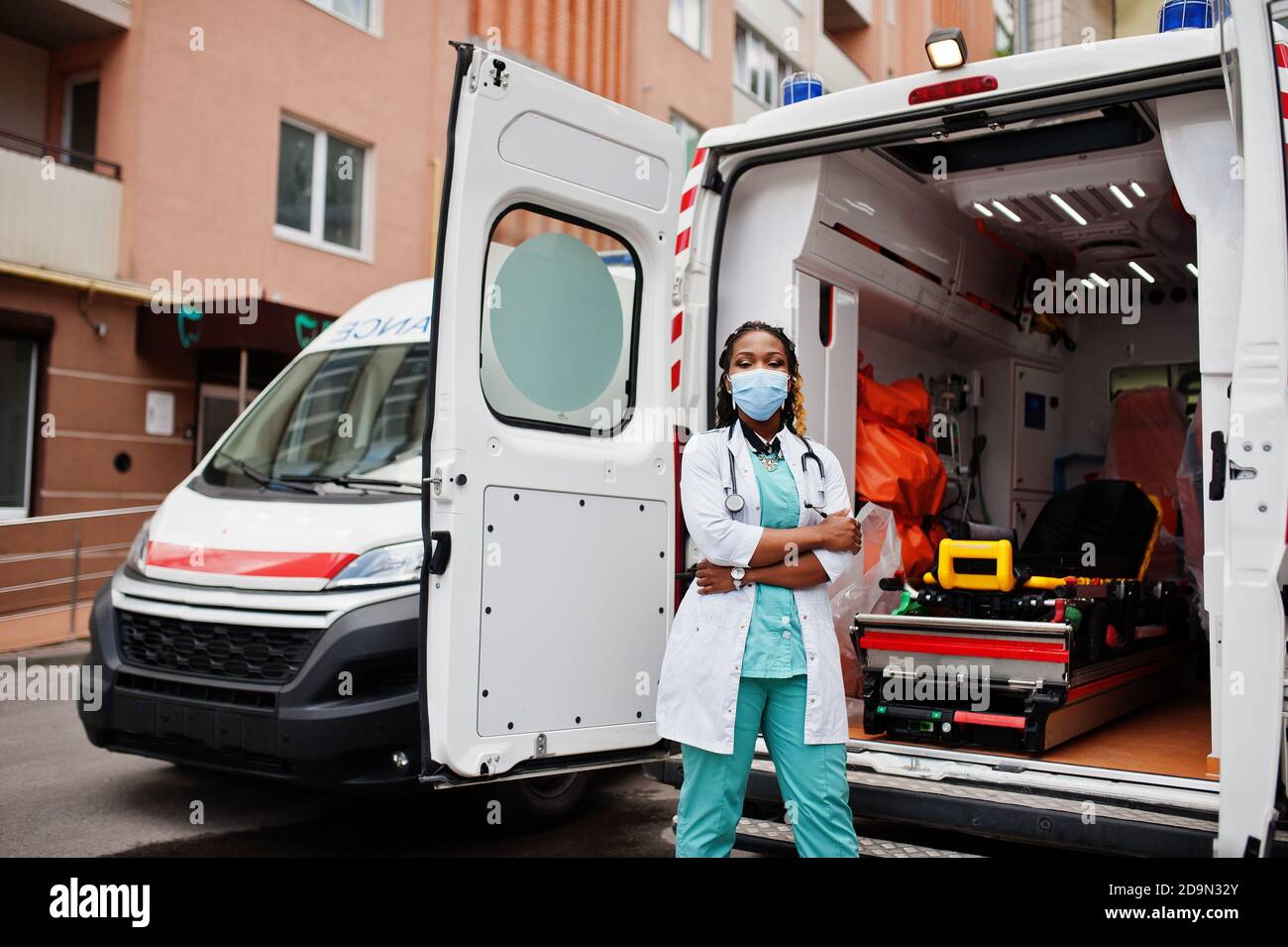 Black female emt hi-res stock photography and images - Alamy