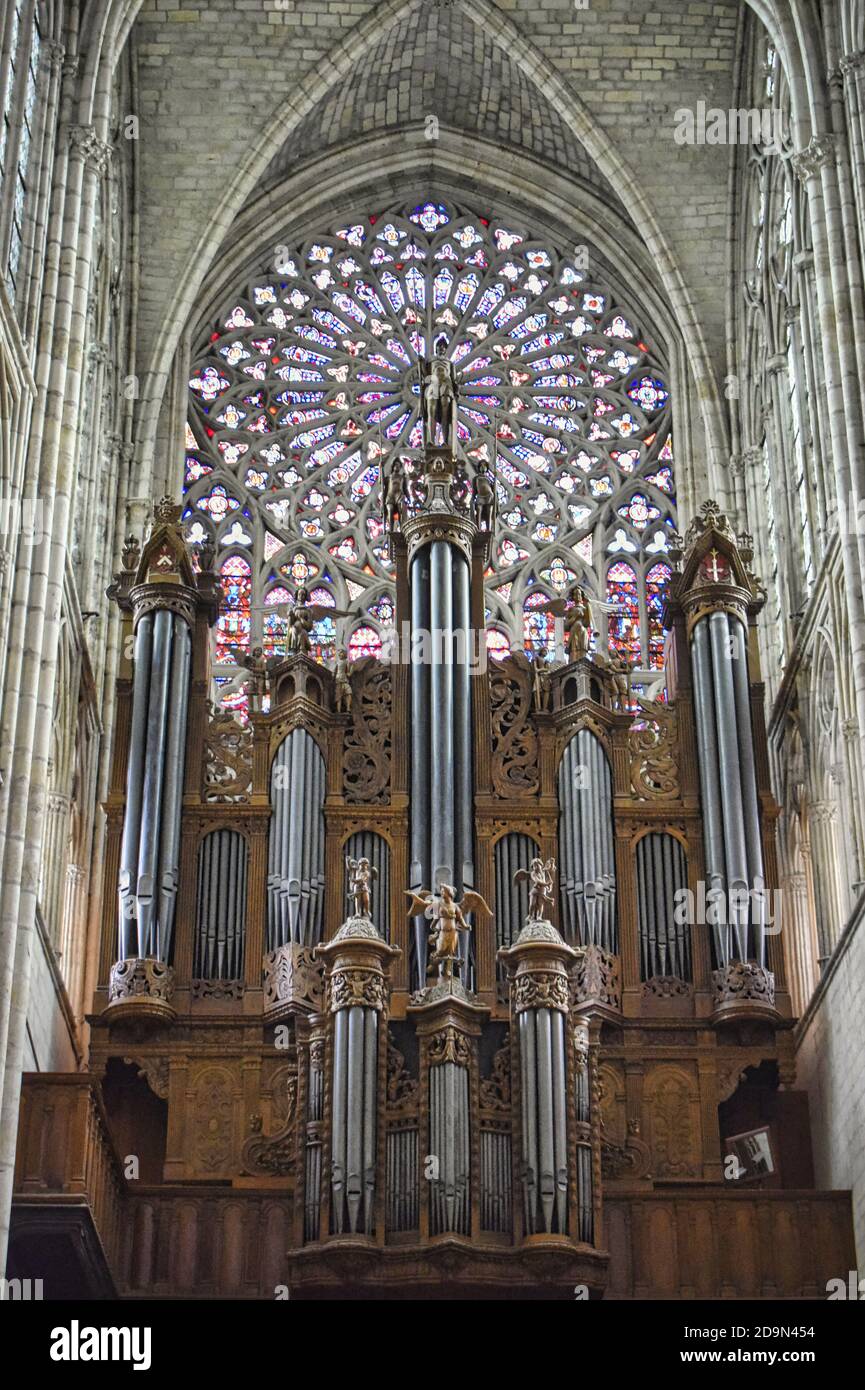 Vertical shot of pipe organ in the Cathedral of Tours, France Stock ...