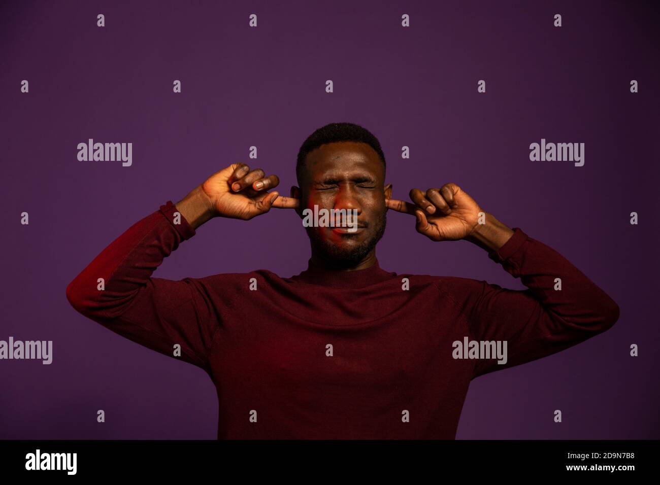 Tapping fingers hi-res stock photography and images - Alamy