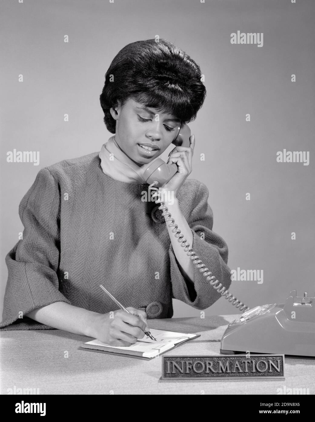 1960s black african american women hi-res stock photography and images ...