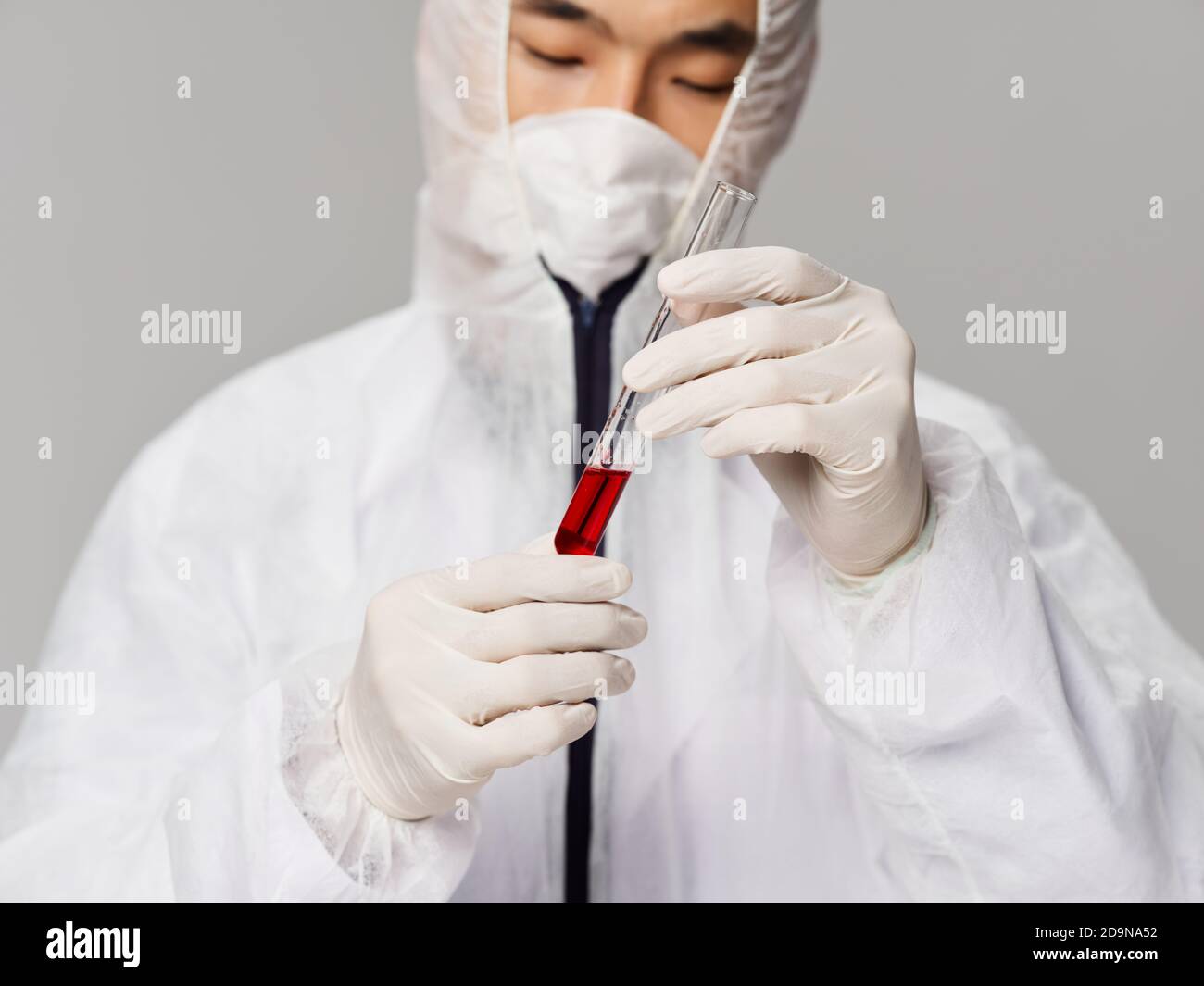 Male laboratory assistant blood test analysis Science Stock Photo - Alamy