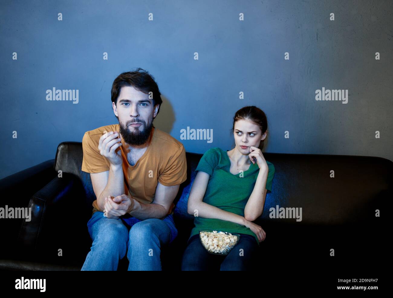 Couple arguing home tv hi-res stock photography and images - Alamy