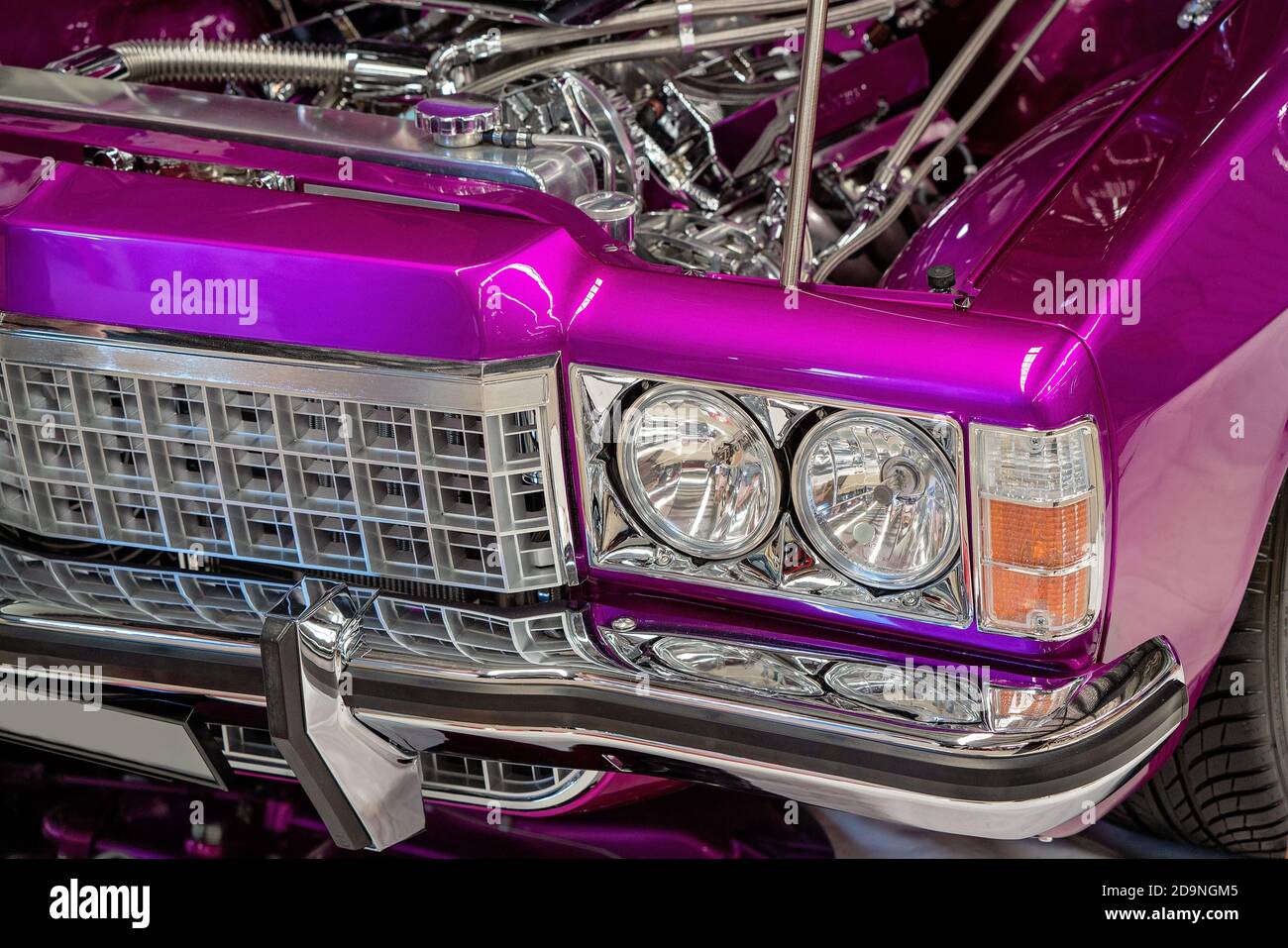 Custom car metallic paint hi-res stock photography and images - Alamy