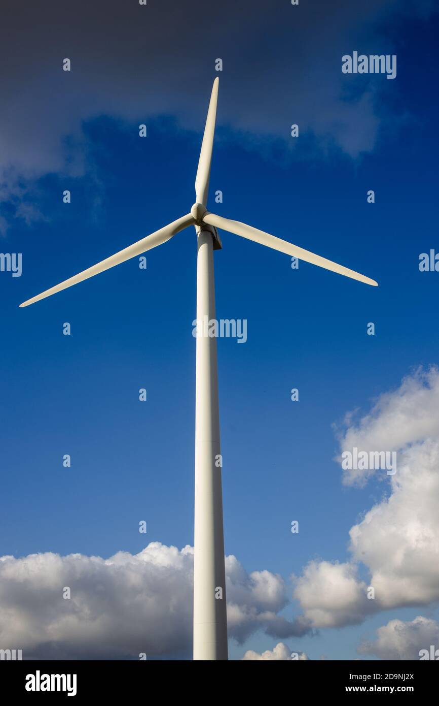 Closeup shot single windmill hi-res stock photography and images - Alamy