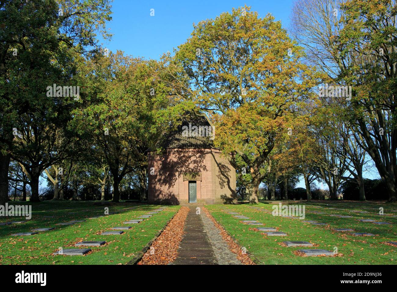 Octagonal mausoleum by R. Tischler at the World War I Menen German war ...
