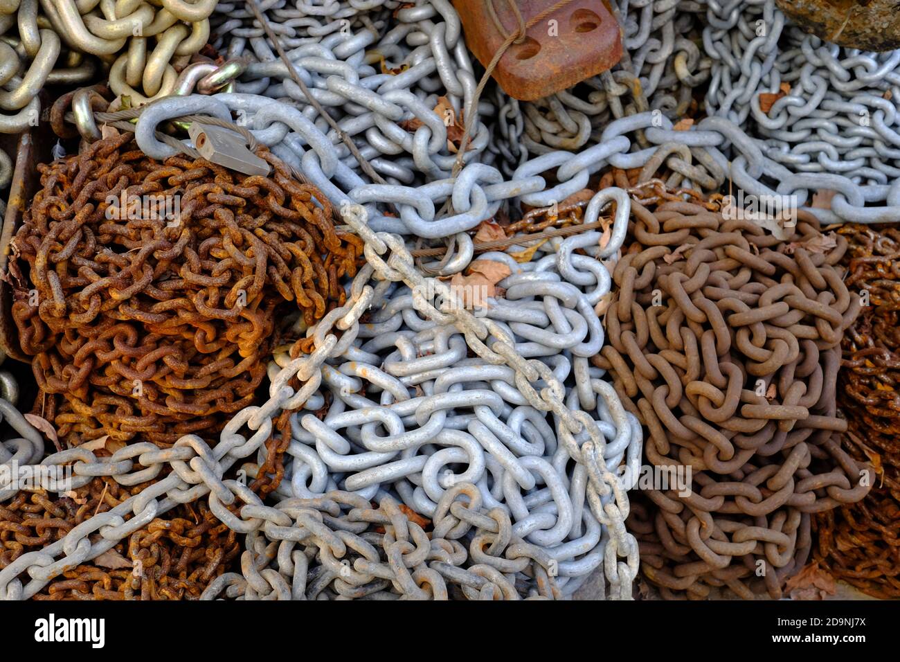 Stacked chains hi-res stock photography and images - Alamy