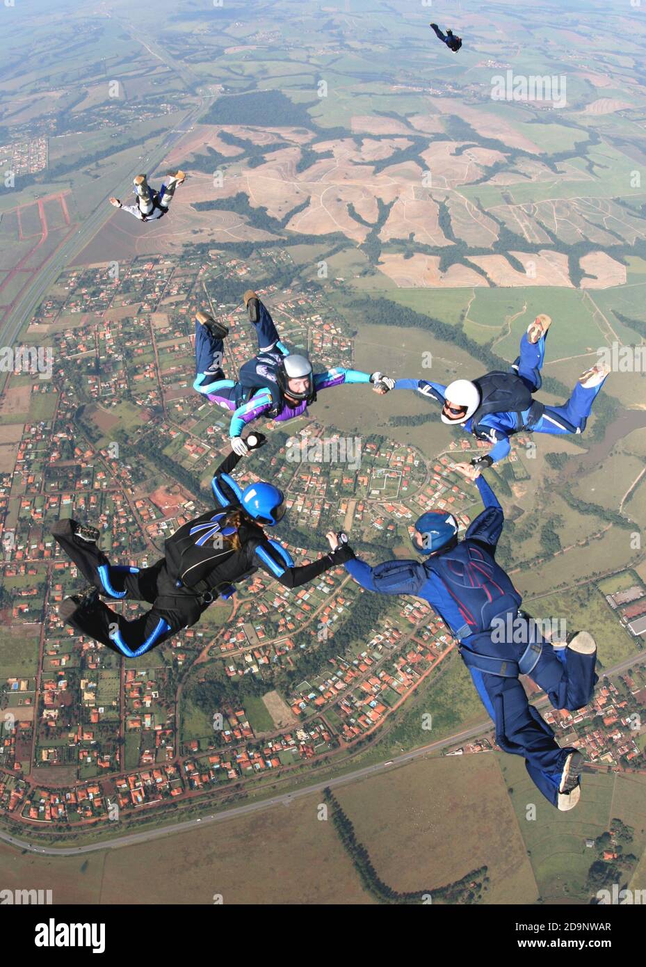 Trust fall team building hi-res stock photography and images - Alamy
