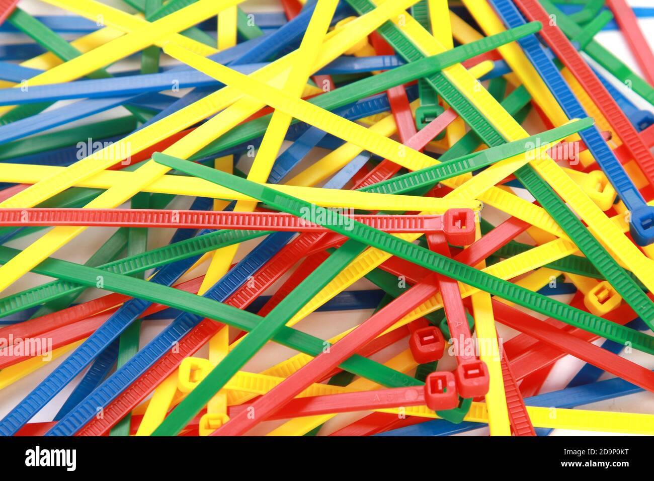 Cable tie repair hi-res stock photography and images - Alamy