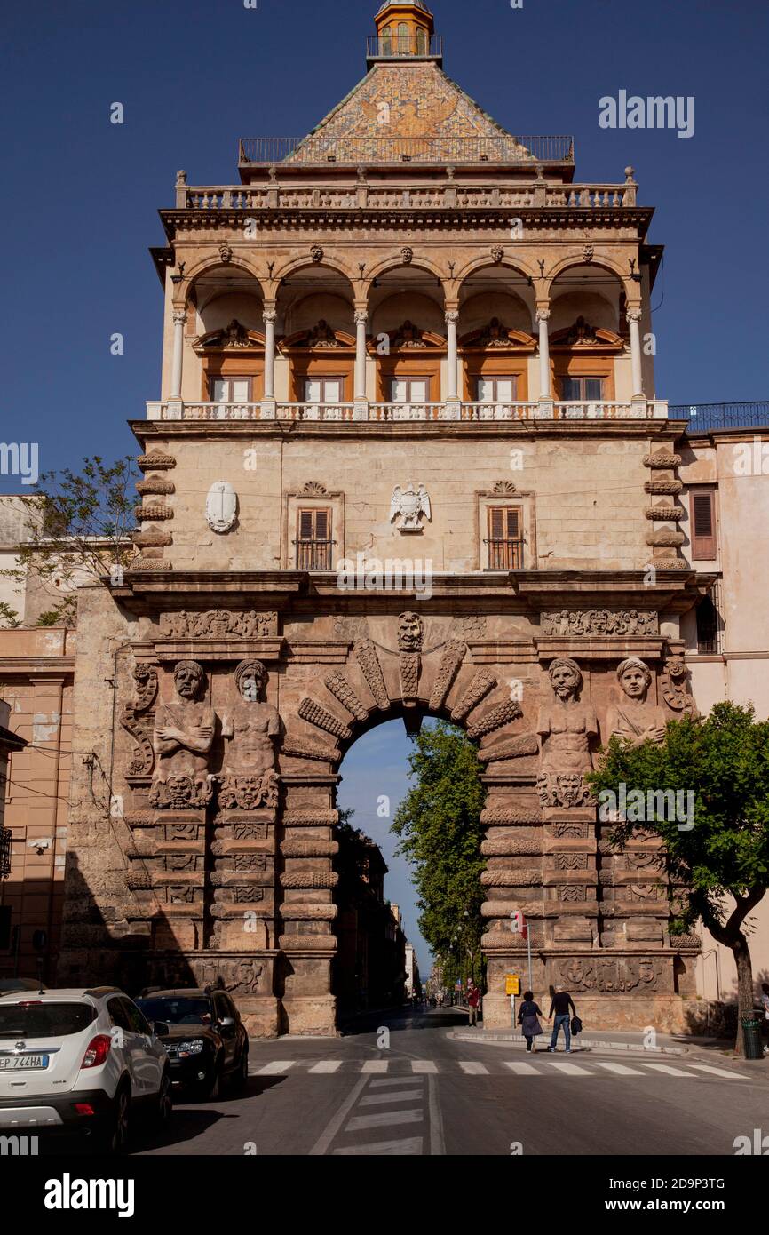 Porta Nuova, street, gate, Palermo, Sicily, capital, big city, Italy ...
