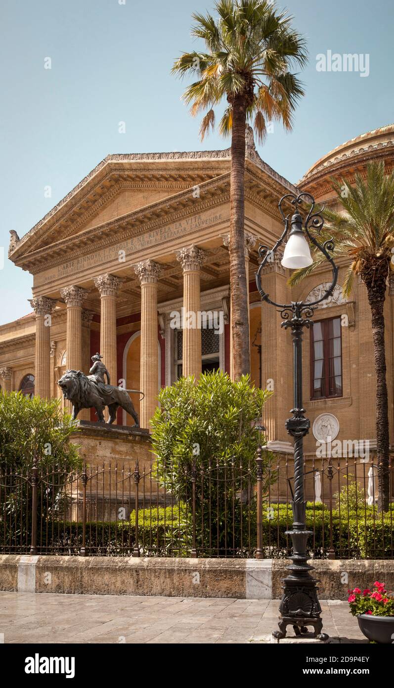 Teatro Massimo, theater, Piazza Verdi, Palermo, Sicily, capital, big ...
