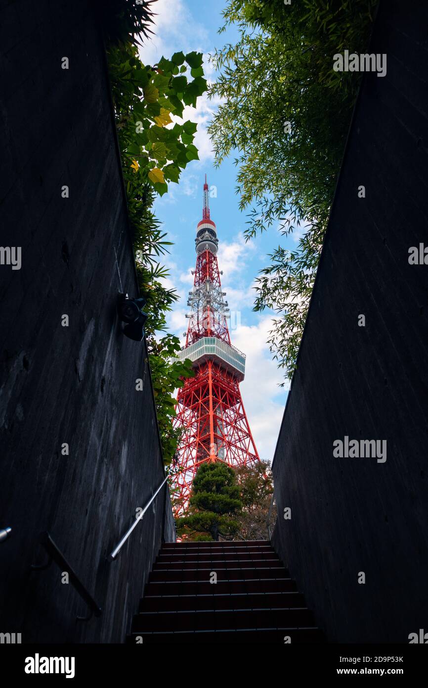 The tokyo tower tourist scenery hi-res stock photography and images - Alamy