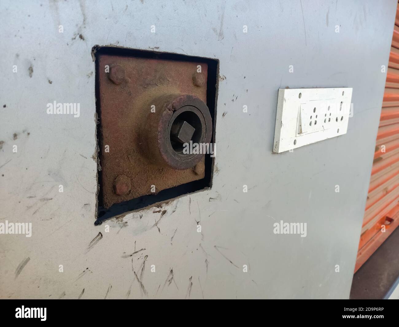 Releasing & Locking System of Roller Shutters Door for Big store ...