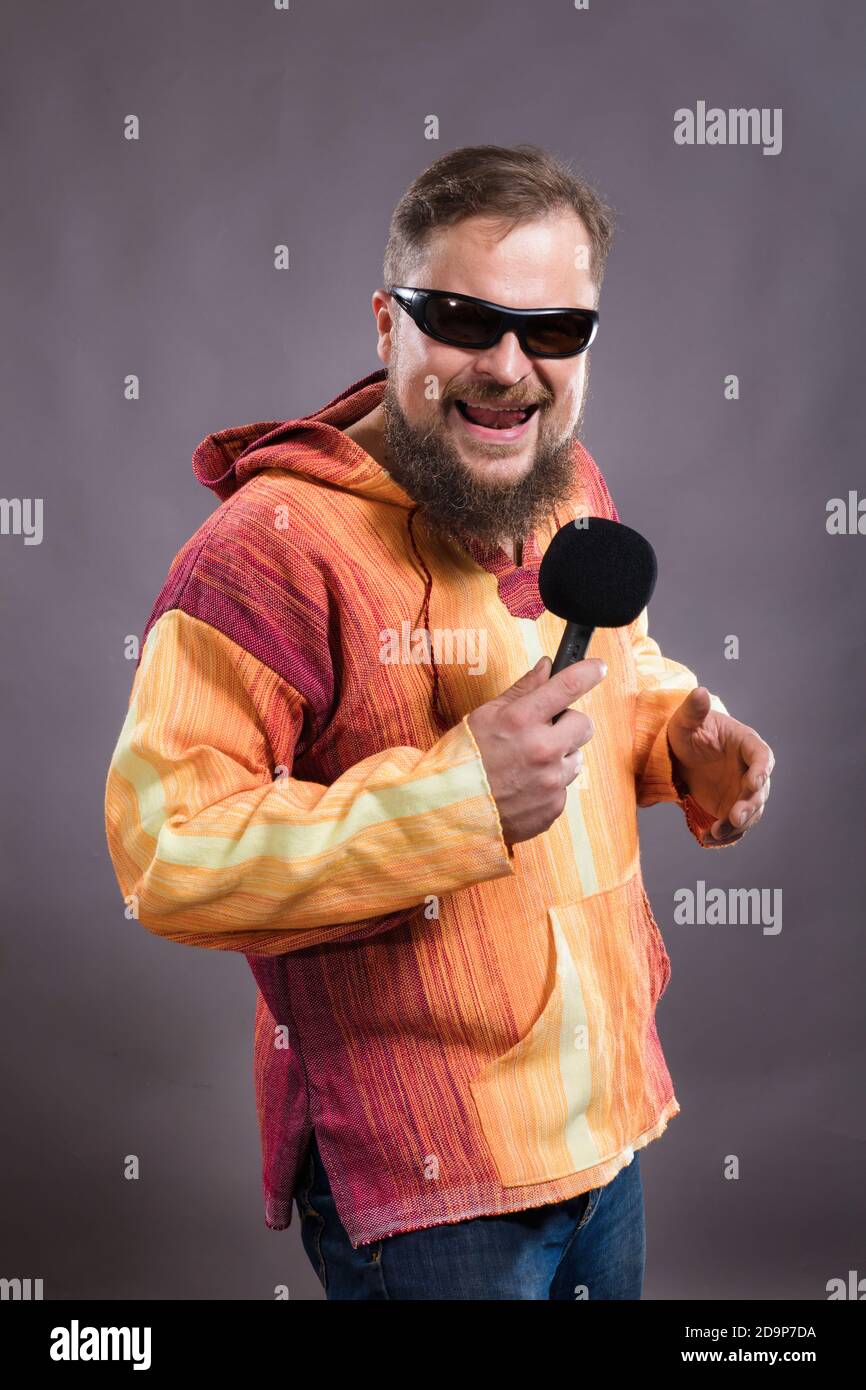 Bearded singer hi-res stock photography and images - Alamy