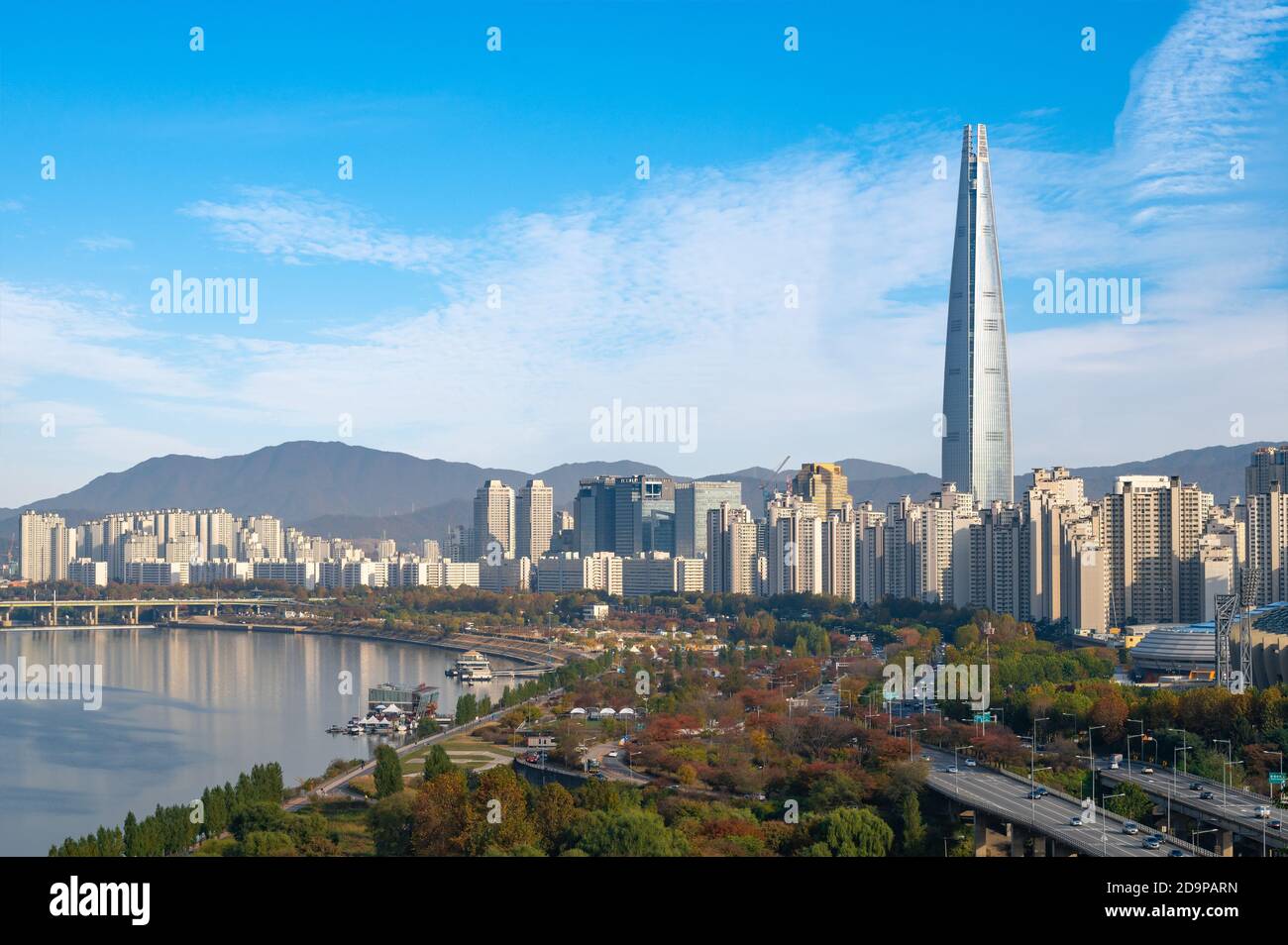 Seoul city skyline at han river seoul hi-res stock photography and ...