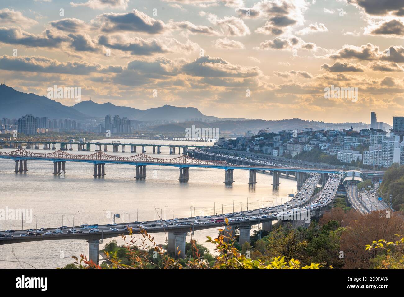 Autumn scenery of the Han River in Seoul, South Korea in 2020 Stock ...