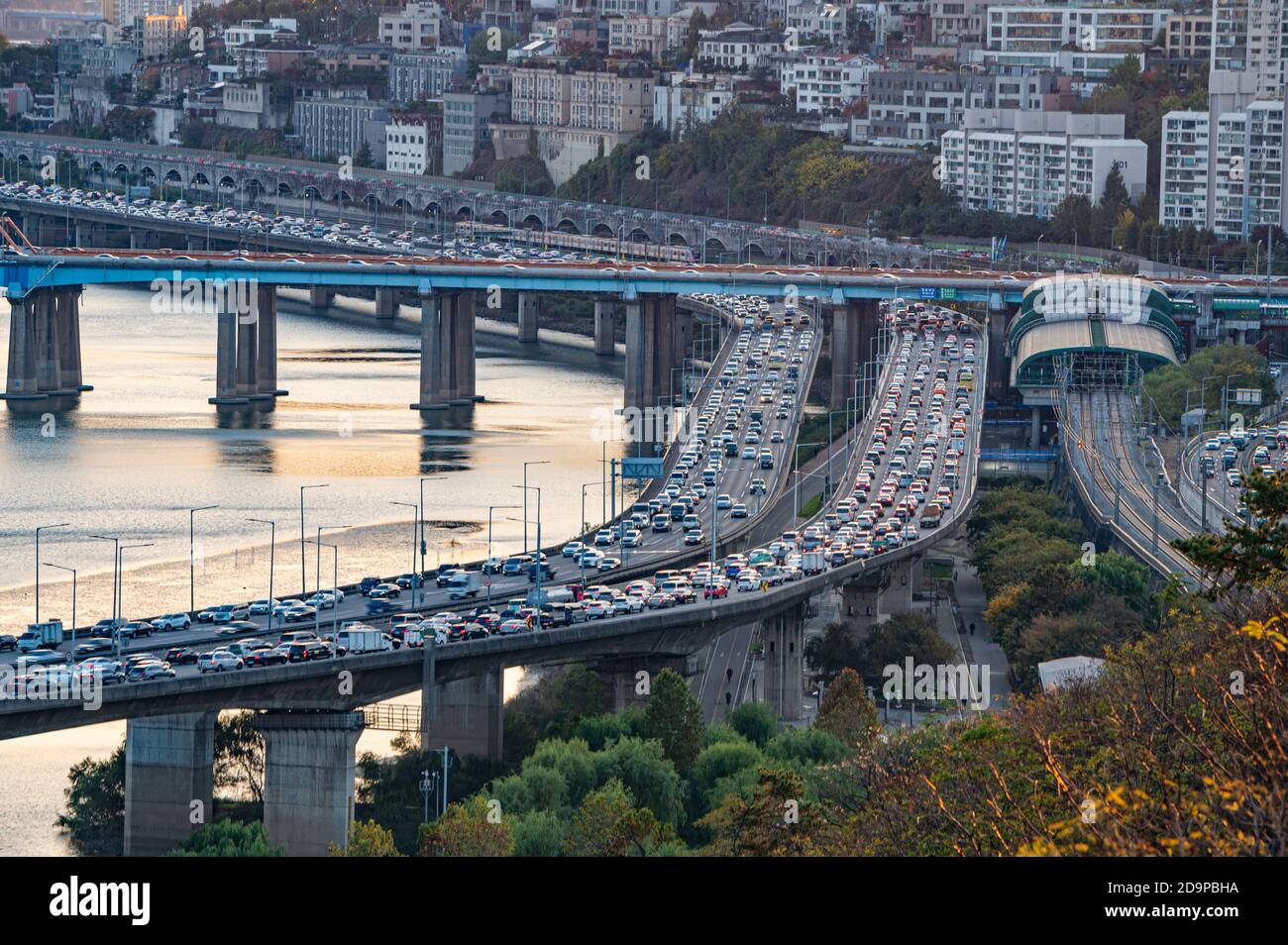Autumn scenery of the Han River in Seoul, South Korea in 2020 Stock ...