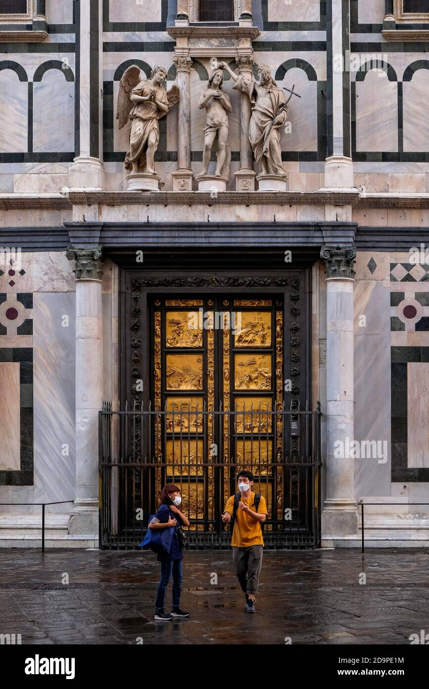 Porta del paradiso hi-res stock photography and images - Alamy