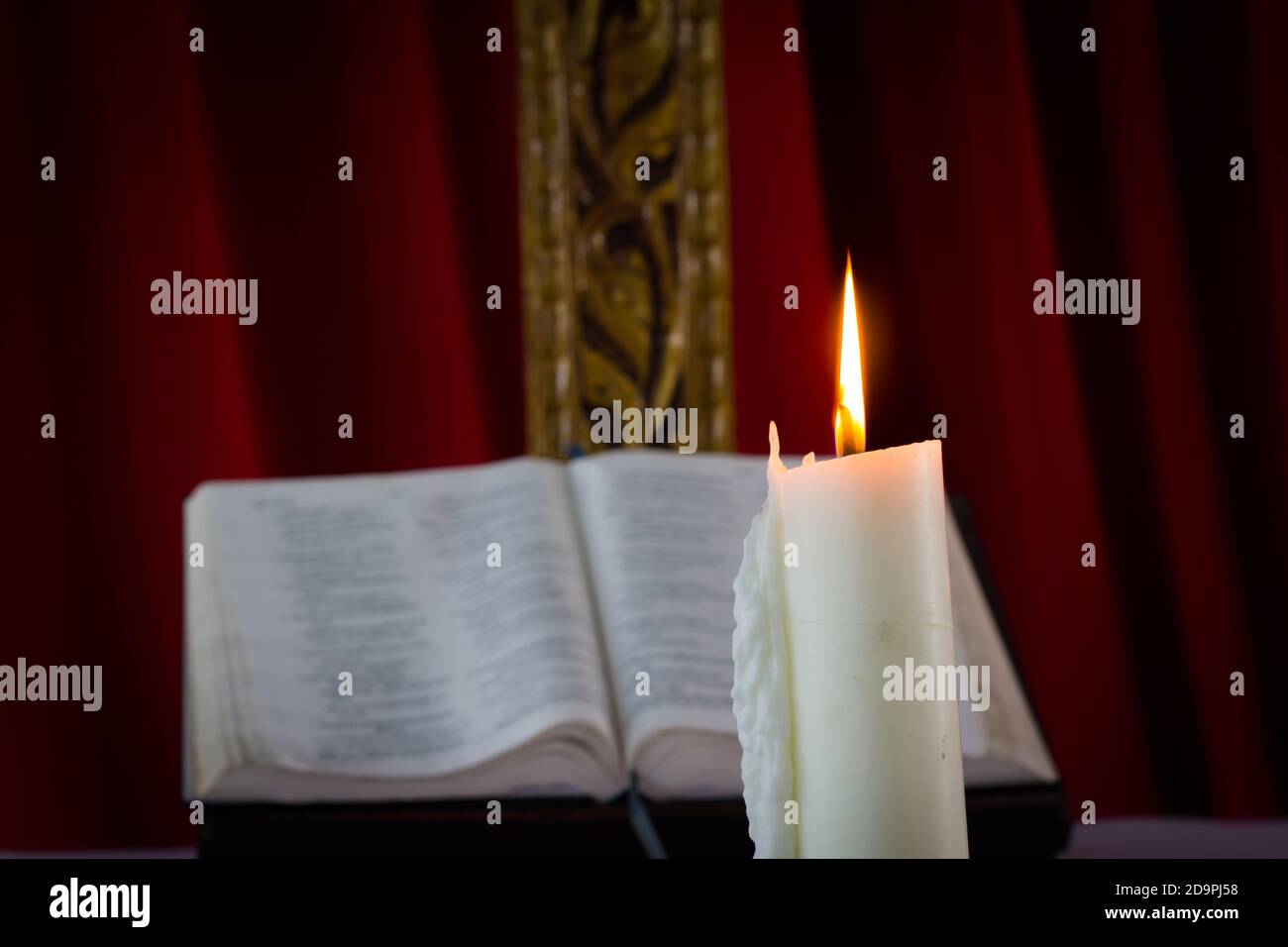 Open bible candles hi-res stock photography and images - Alamy