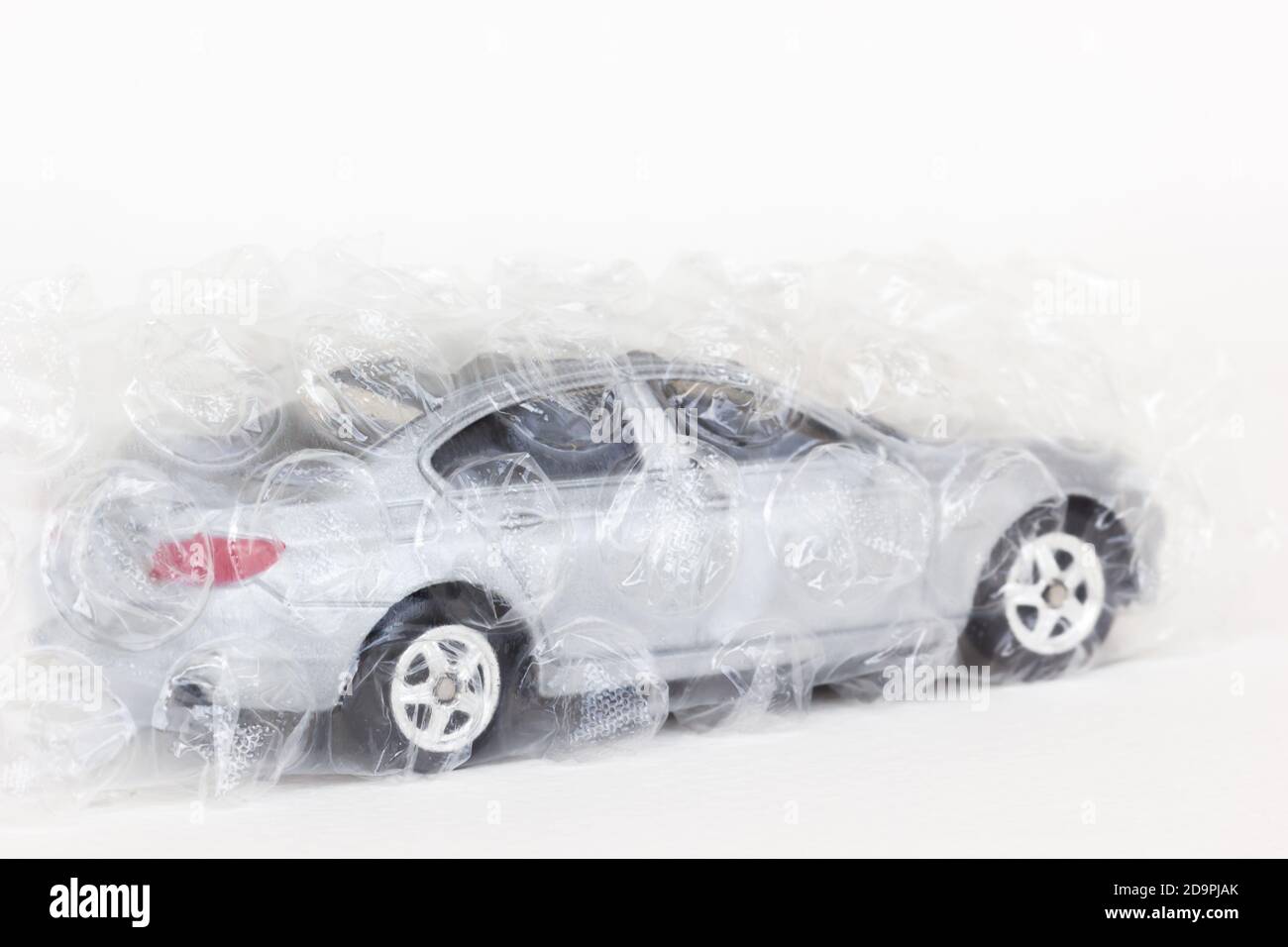 Car bubble wrap hi-res stock photography and images - Alamy