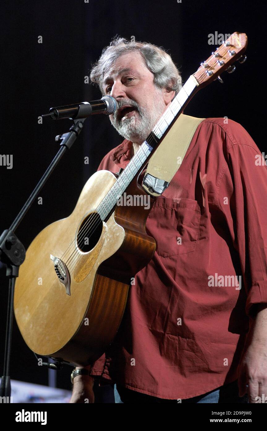 Brescia(Bs),Italy,JNovember 10,the concert live of the italian folk ...