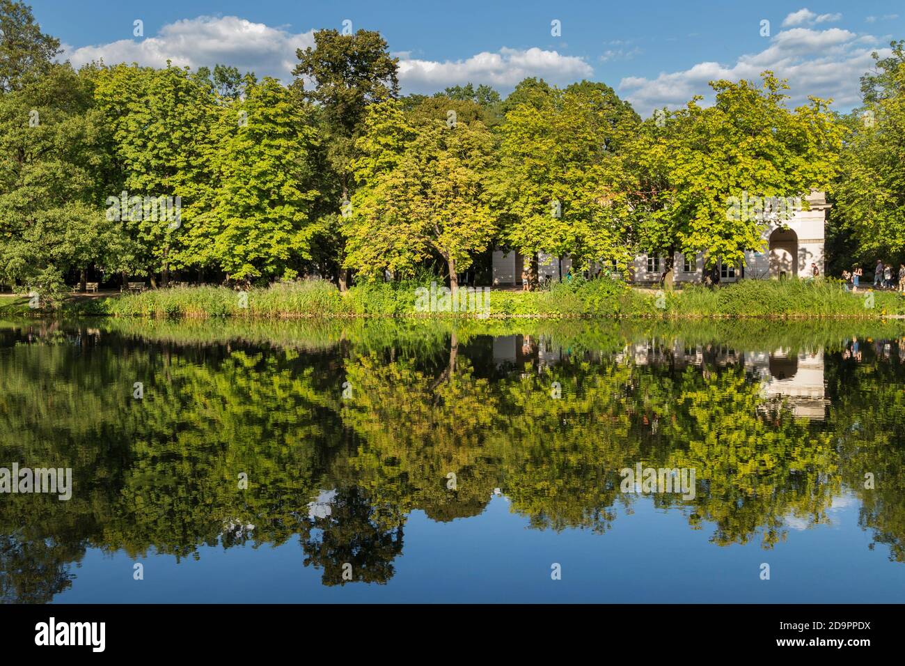 Warsaw lazienki park reflection water lake hi-res stock photography and ...