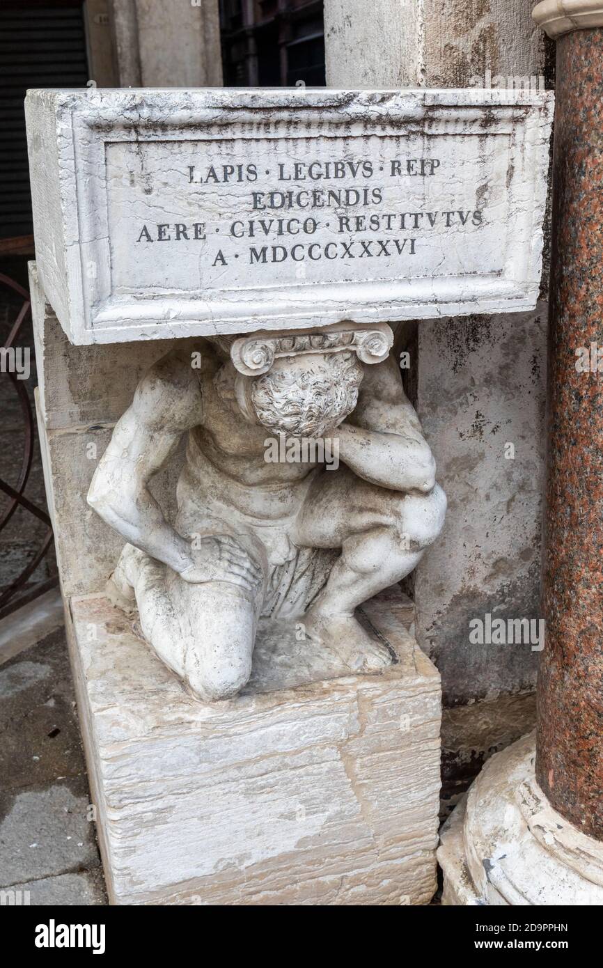 Il gobbo di rialto hi-res stock photography and images - Alamy