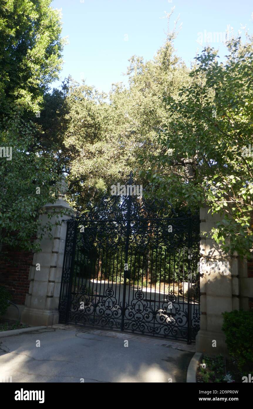 Batman wayne manor hi-res stock photography and images - Alamy