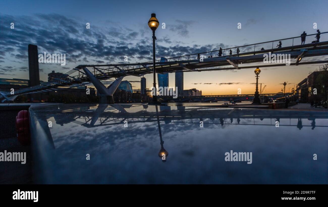 Sunset on the Southbank in London Stock Photo - Alamy