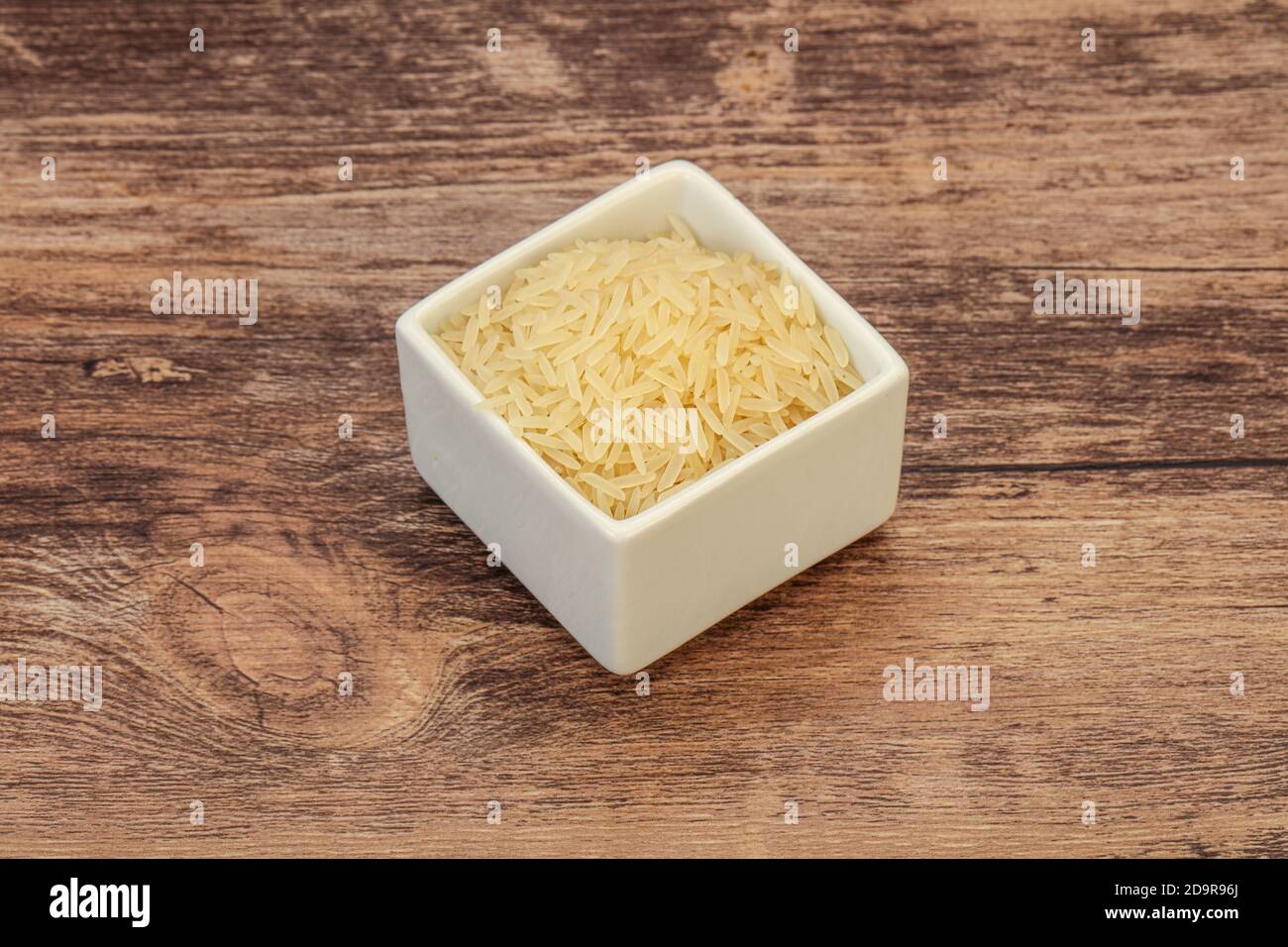 Raw Indian basmati rice in the bowl Stock Photo - Alamy