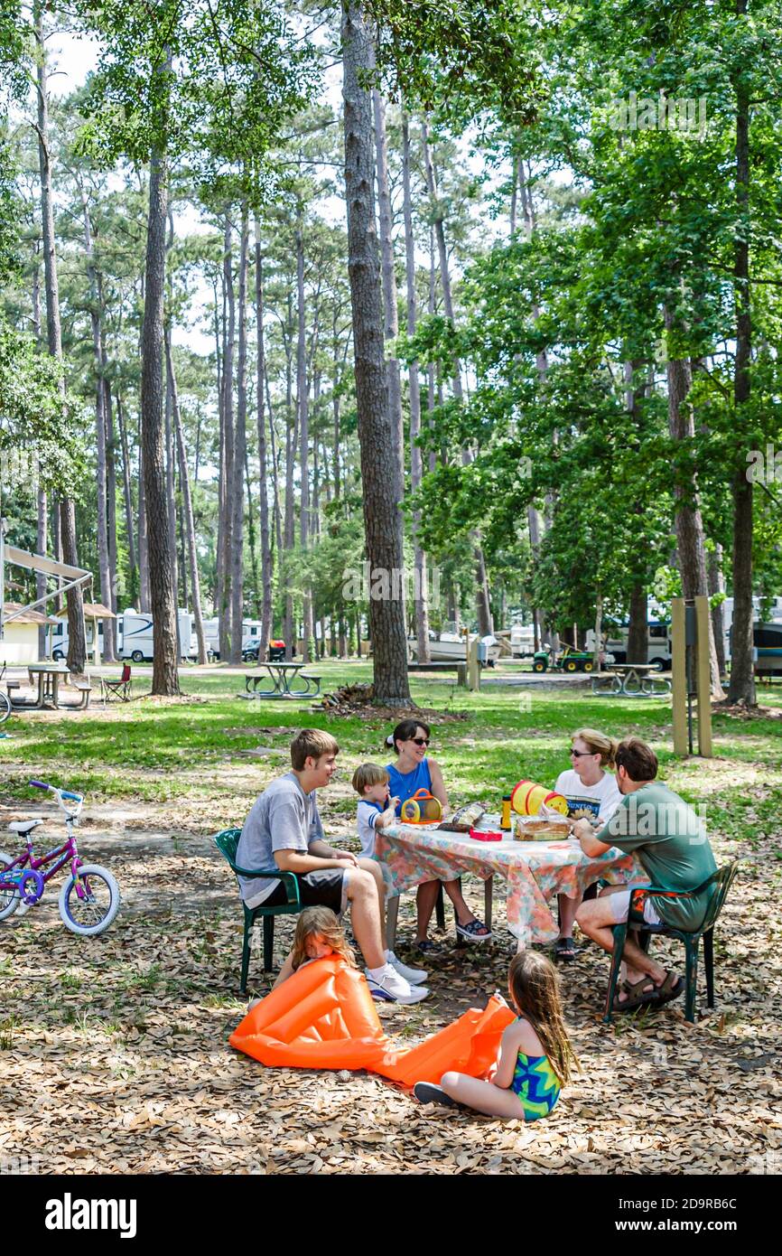 Fairview riverside state park family parents child children mother mom ...