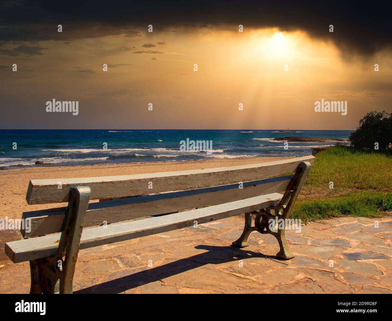Lonely bench mediterranean sea hi-res stock photography and images - Alamy
