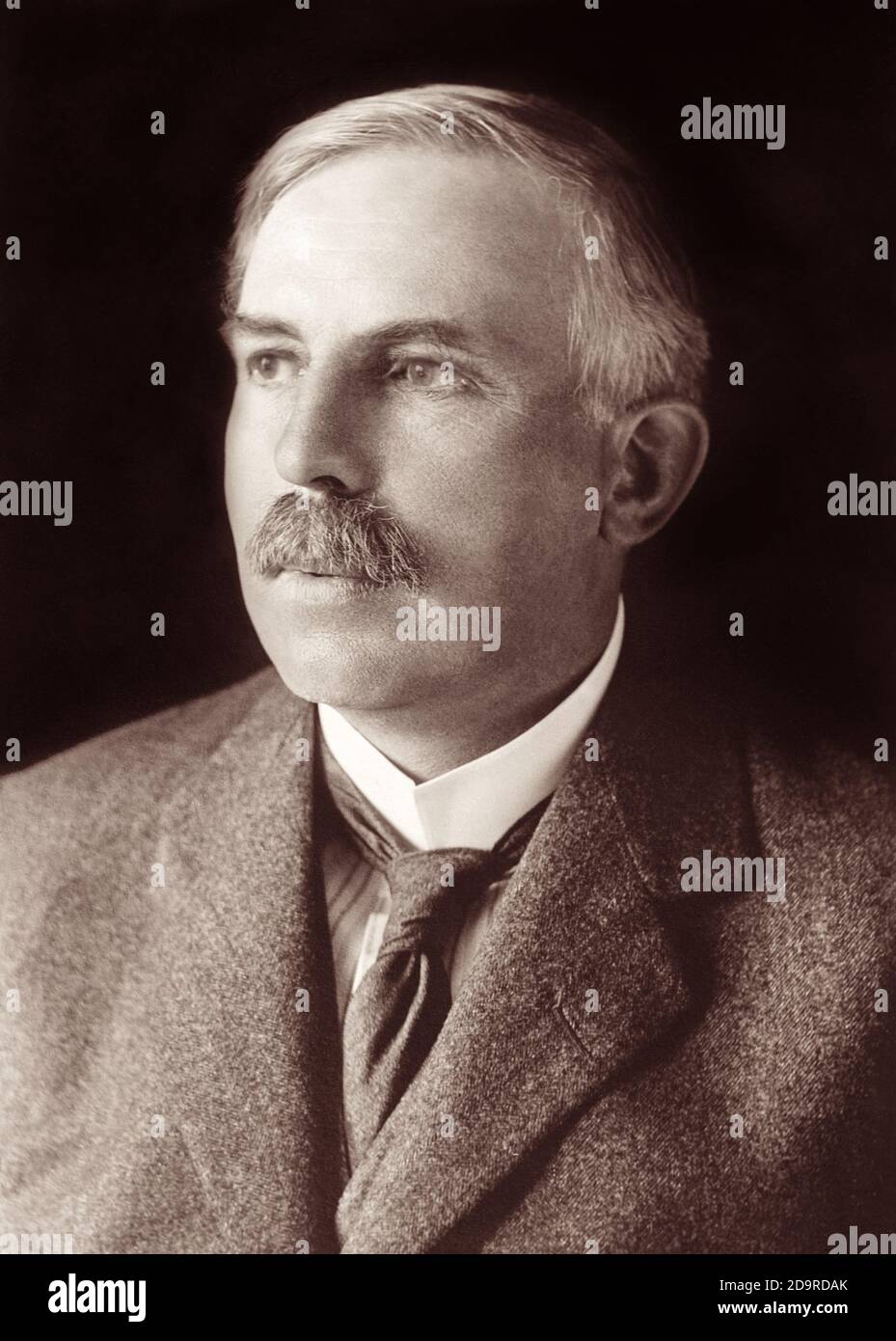 Ernest rutherford hi-res stock photography and images - Alamy