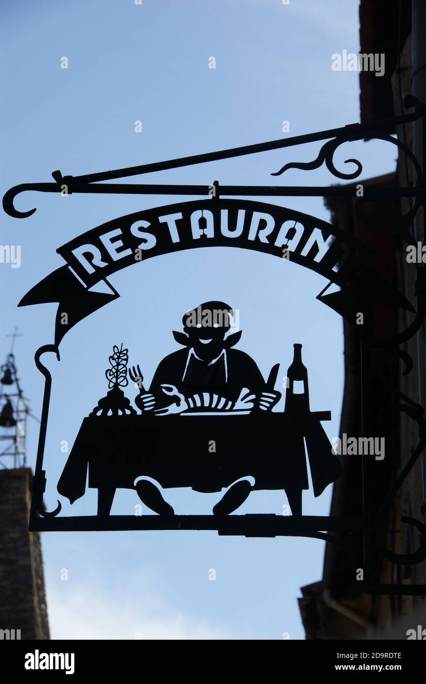 Infographics visual aids hi-res stock photography and images - Alamy