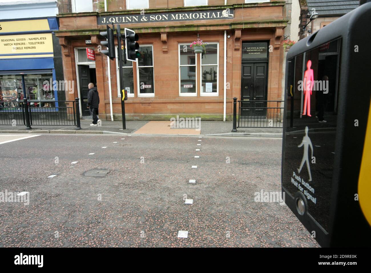 Puffin crossing hi-res stock photography and images - Alamy