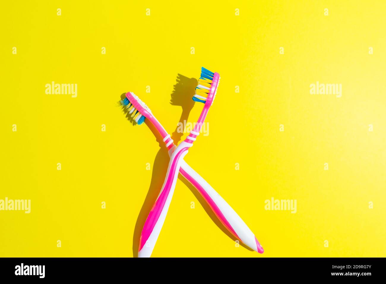 Toothbrush toothbrushes old hi-res stock photography and images - Alamy