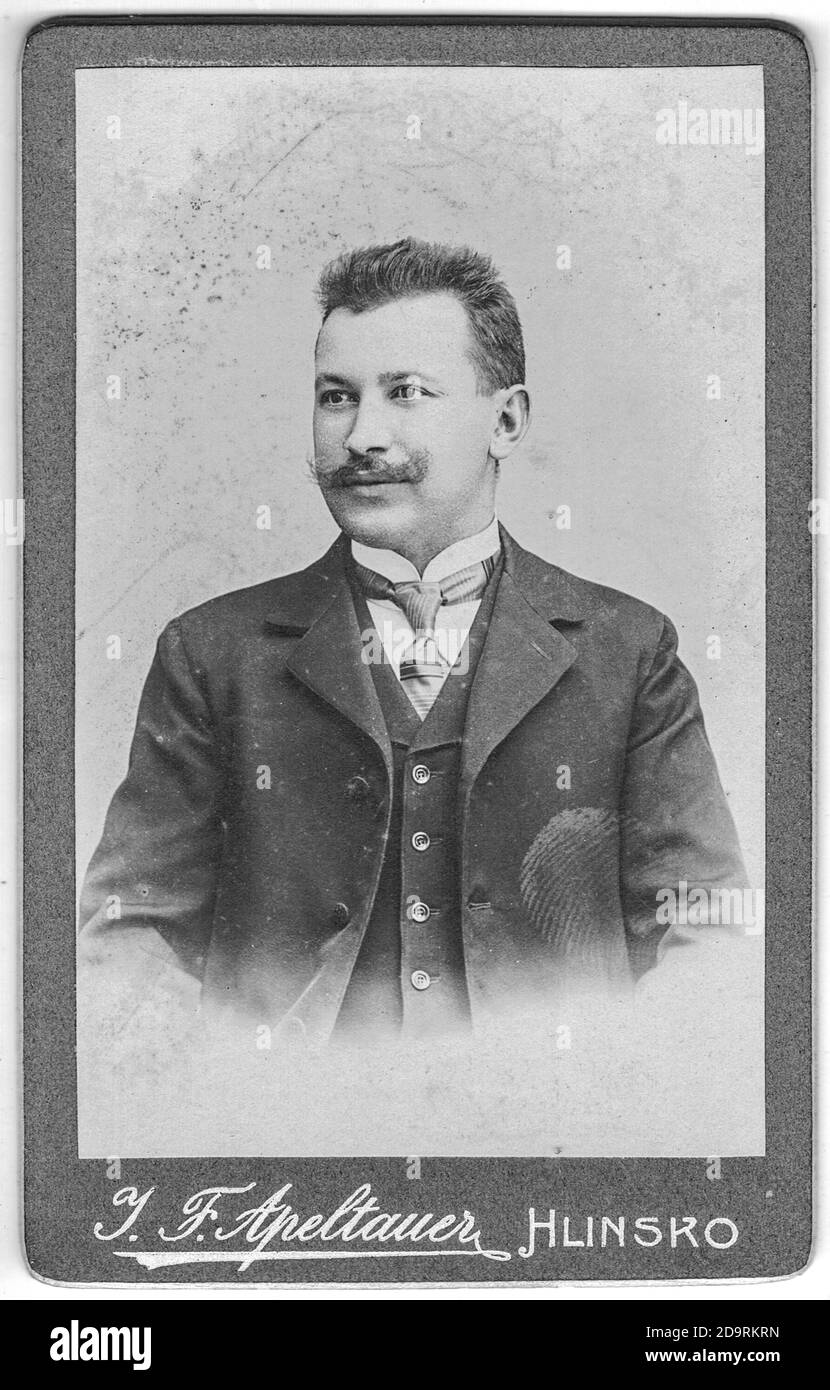 1900 1910 studio photo man hi-res stock photography and images - Alamy