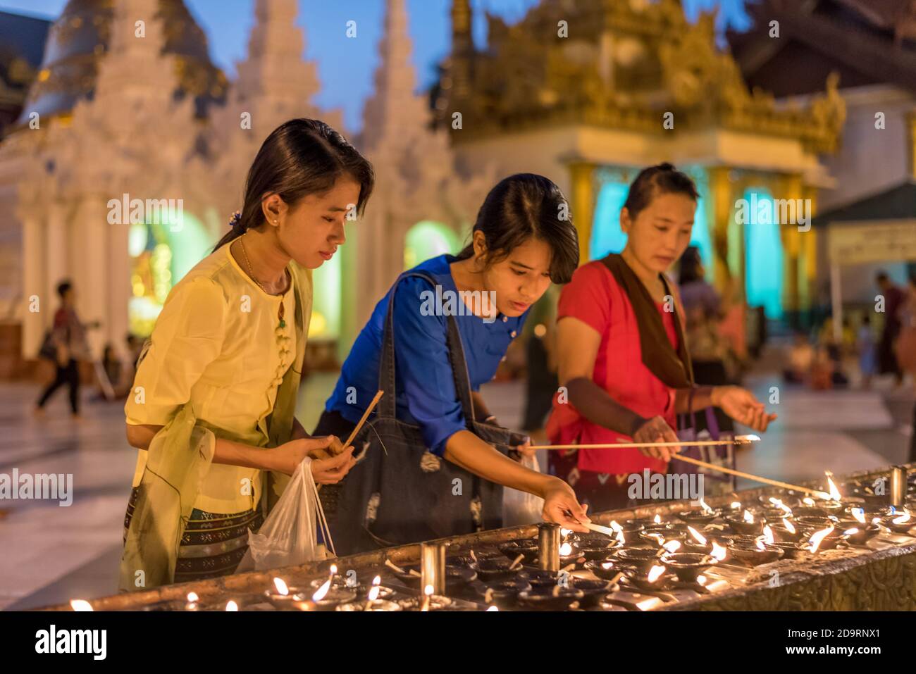 Pilgrims visit Shwedagon Pagoda in Yangon, Myanmar Stock Photo - Alamy