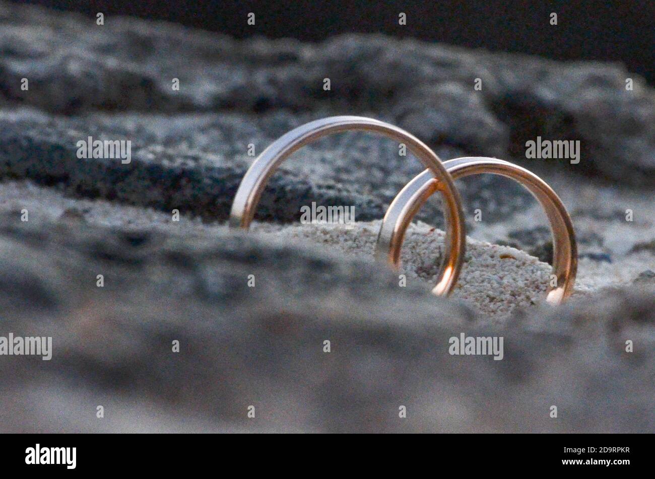 Ring embedded hi-res stock photography and images - Alamy